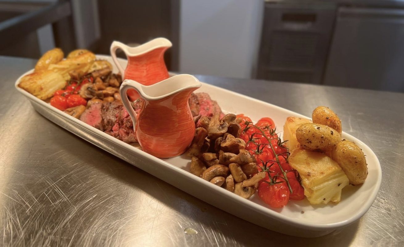 Teddington Hands Official Site - Quality Inns